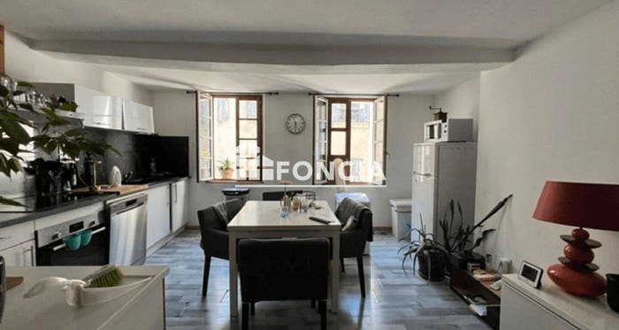 Centre Ville, Carpentras - Appartement 3 pièces à louer