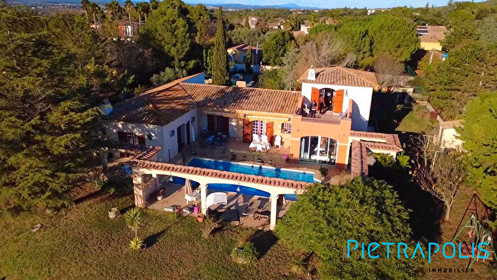 Maison à vendre - Balaruc-le-Vieux - 8 pièces - 6 chambres