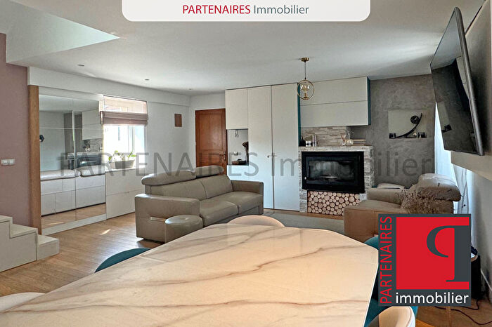 Appartement à vendre - Rocquencourt - 5 pièces - 3 chambres