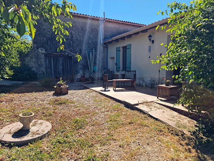 Maison à vendre - Sauveterre-de-Guyenne - 4 pièces - 3 chambres