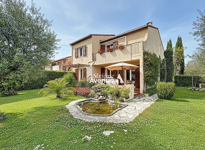 Maison à vendre - Grasse, Saint-Antoine, Aspres, Plascassier - 6 pièces - 4 chambres