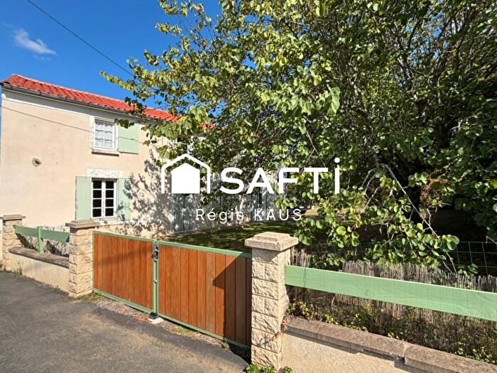 Maison 6 pièces à La Caillère-Saint-Hilaire, à vendre