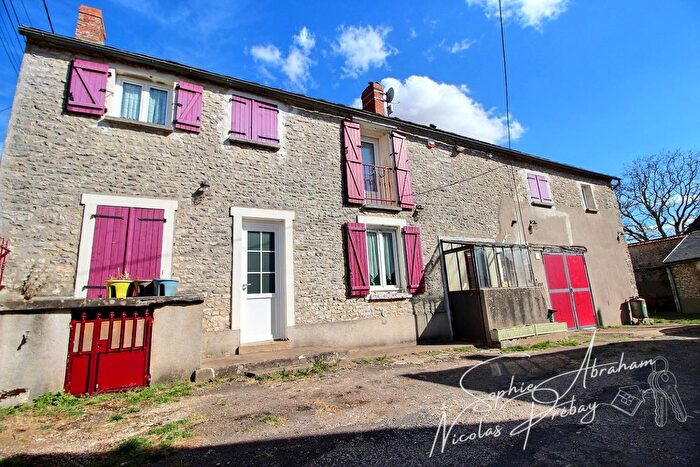 Maison 8 pièces à vendre à Boisseaux
