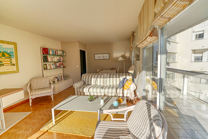 Appartement à vendre - Montigny-le-Bretonneux, Saint-Quentin - 2 pièces - 1 chambre