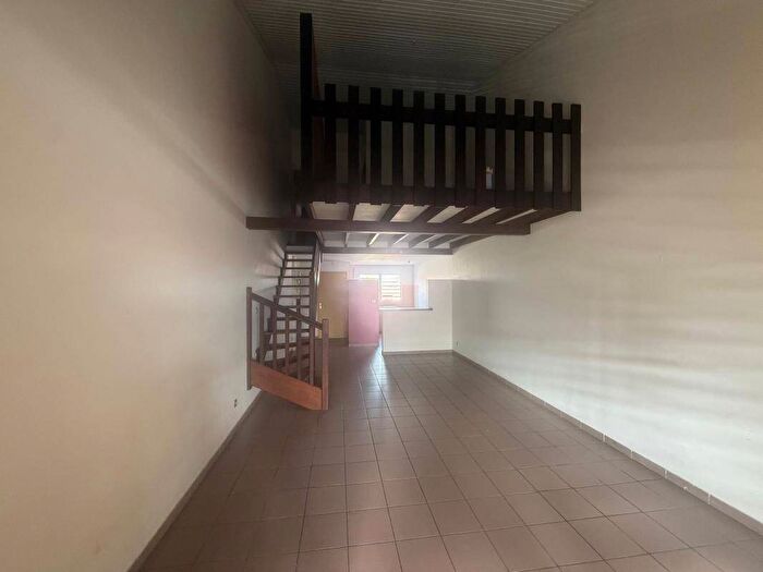 Appartement à louer - Saint-Laurent-du-Maroni - 2 pièces - 1 chambre