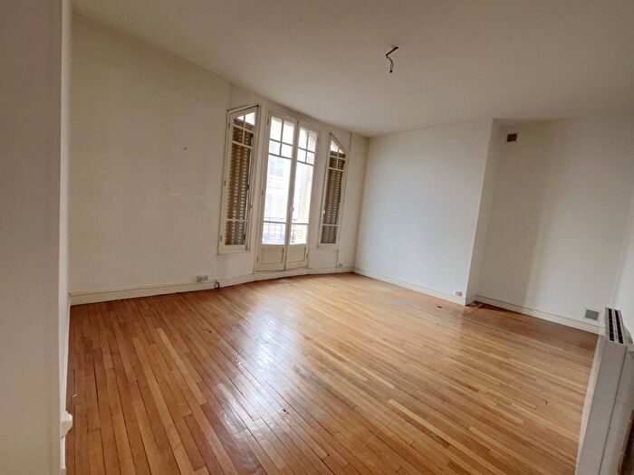 Appartement 4 pièces à louer à Centre Ville-Basilique, Argenteuil
