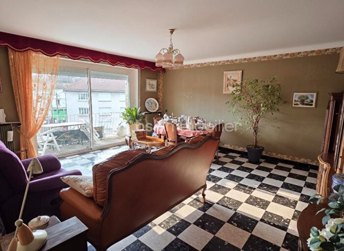 Appartement à vendre - Langogne - 6 pièces - 3 chambres