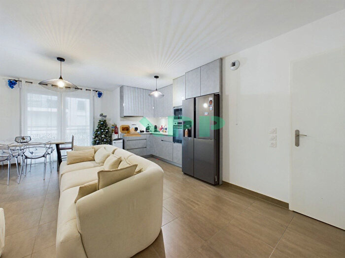 Appartement à vendre - Vigneux-sur-Seine, Gros Buisson, Gare - 3 pièces - 2 chambres