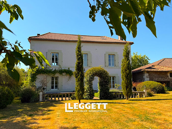 Maison à vendre - Mouzon - 7 pièces - 3 chambres