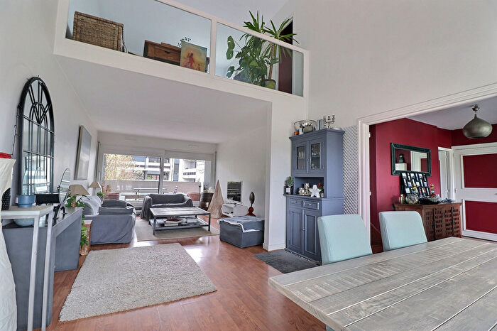 Appartement à vendre - Fourqueux - 9 pièces - 6 chambres