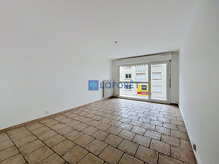 Appartement 3 pièces à Saint-Pierre-du-Perray, à vendre