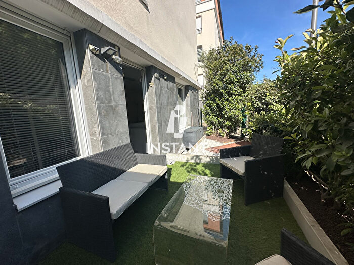 Appartement 2 pièces à louer à Créteil, Palais