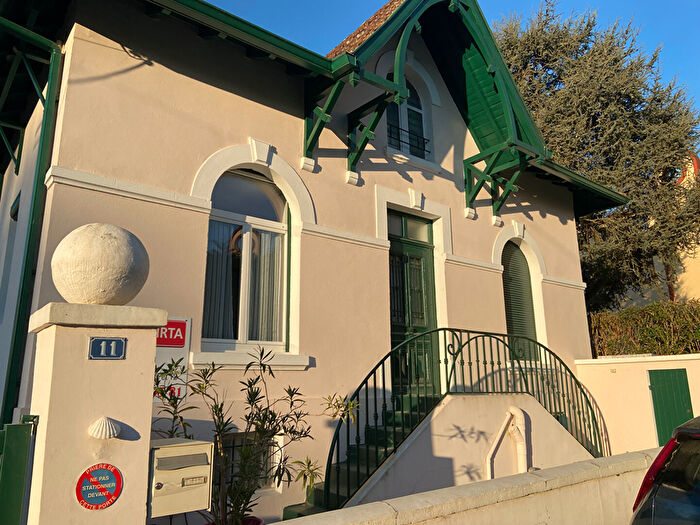 Maison 14 pièces à vendre à Dax, Centre-ville, Saint-Vincent