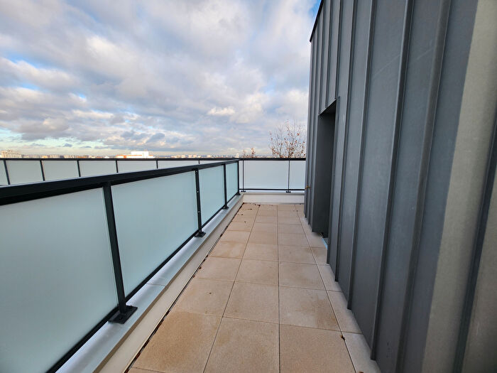 Appartement à louer - Noisy-le-Sec, Cité des Fleurs - 2 pièces - 1 chambre