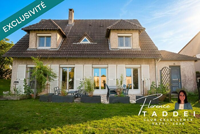 Maison 7 pièces à Cernay-la-Ville, à vendre