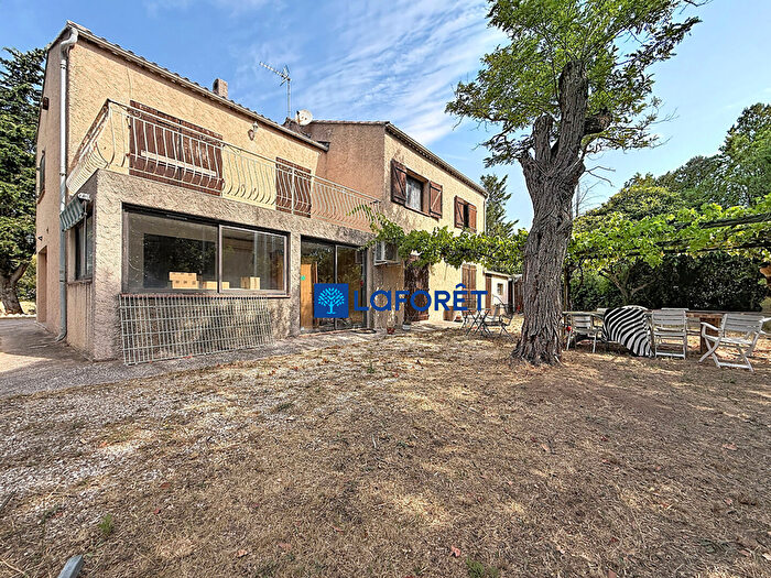 Maison 8 pièces à La Crau, Centre-ville, à vendre