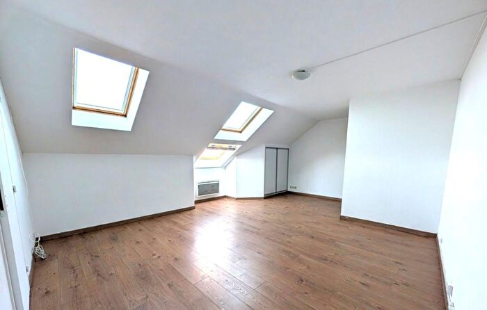 Appartement 1 pièce à louer à Pontoise, Les Cordeliers