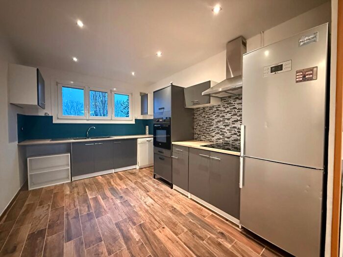 Appartement à vendre - Villecresnes - 4 pièces - 3 chambres