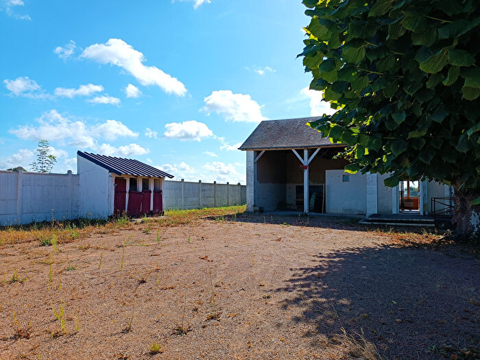 Maison à vendre - Cornusse - 3 pièces