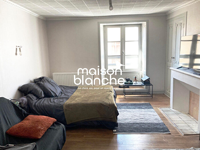 Maison 5 pièces à Saint-Maixent-lécole, à vendre