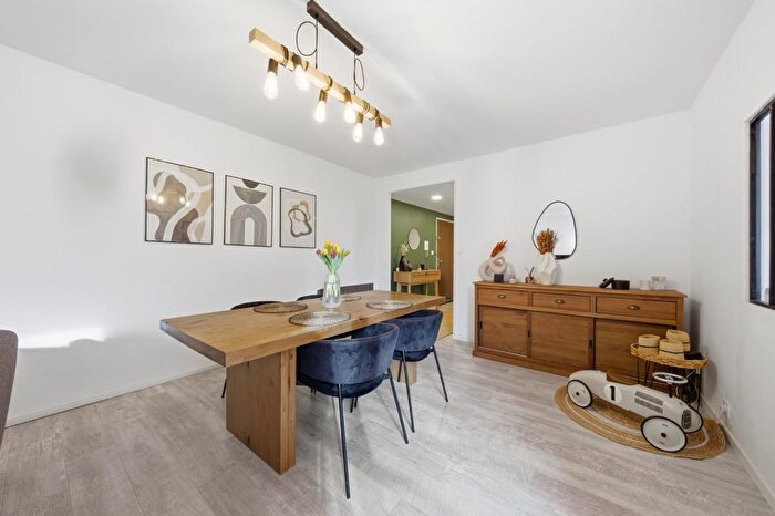 Appartement à vendre - Saint-Apollinaire - 4 pièces - 2 chambres