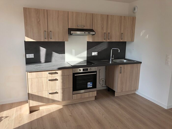 Appartement à louer - Amiens - 3 pièces - 2 chambres