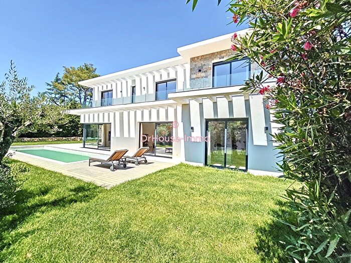Maison à vendre - Mougins, Font Neuve, Saint-Basile, Fontmerle, Nartassière - 6 pièces - 4 chambres