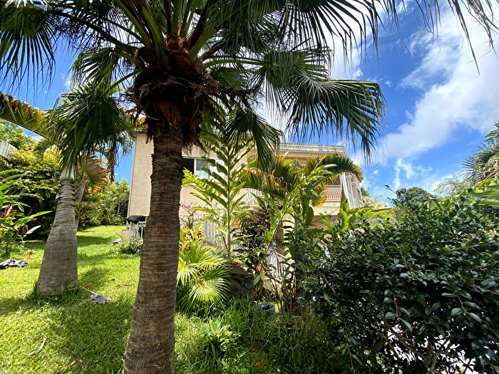 Maison à vendre - Le Tampon, Bras de Pontho - 6 pièces - 4 chambres