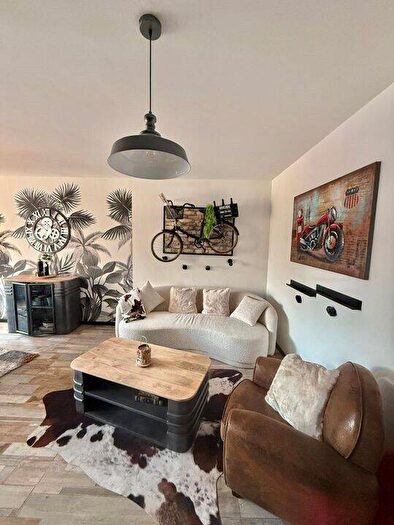 Appartement à louer - Grande Corvée-Brossolette-Michelet, Pont-à-Mousson - 4 pièces - 3 chambres