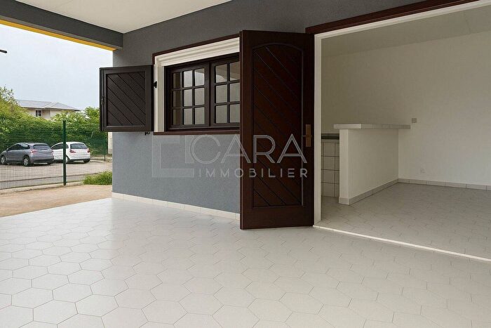 Maison à louer - Cayenne - 5 pièces - 4 chambres