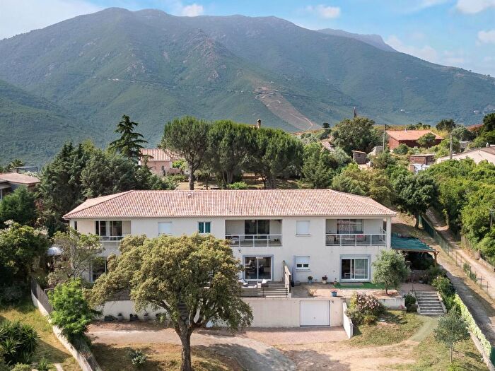 Maison à vendre - Peri - 12 pièces - 7 chambres