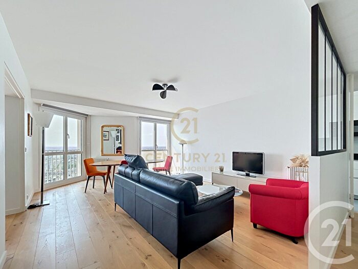 Appartement 5 pièces à vendre à Quartiers Centre, Colombier
