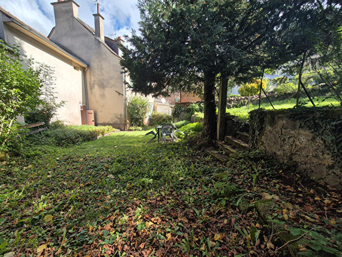 Maison à vendre - Le Monastère - 7 pièces - 6 chambres