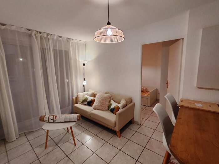 Appartement à louer - Marseille e , Le Rouet - 2 pièces - 1 chambre