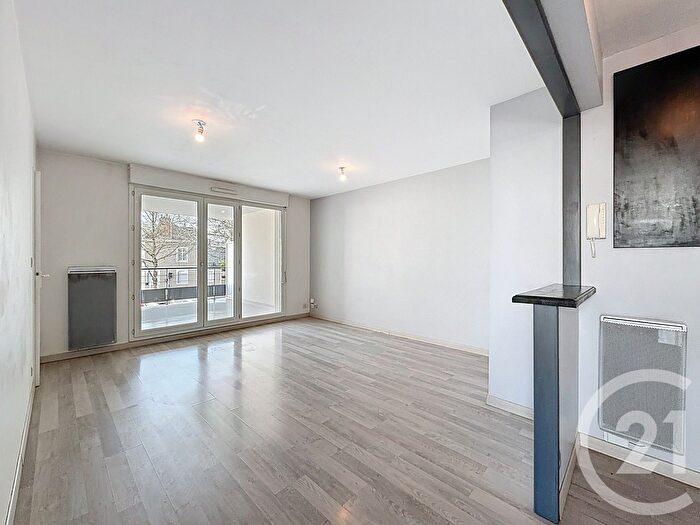 Appartement à louer - Tours, Lakanal, Strasbourg - 3 pièces - 2 chambres