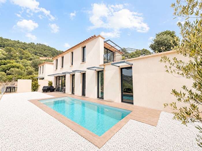 Maison 5 pièces à Ollioules, Colline Saint-Laze, à vendre