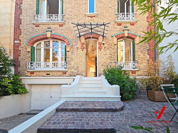 Colombes, Les Vallées - Maison 8 pièces à louer