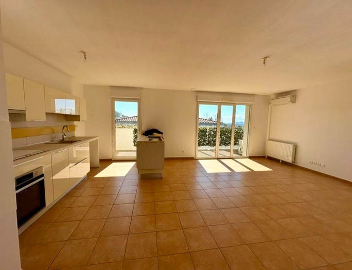 Appartement 4 pièces à louer à Oraison