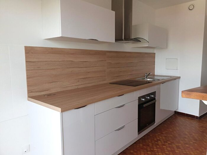 Appartement 3 pièces à louer - Châteauroux, Centre-ville, Les Marins