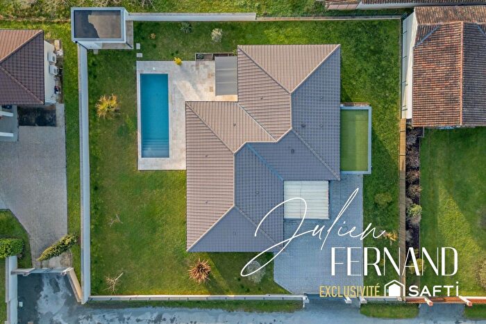 Maison à vendre - Bias - 6 pièces - 4 chambres