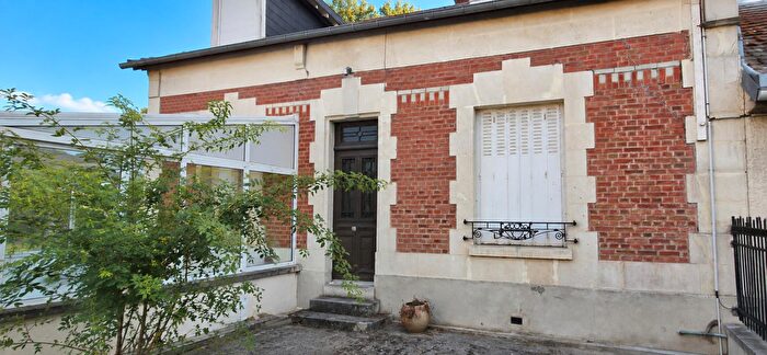 Maison 7 pièces à Cuffies, à vendre