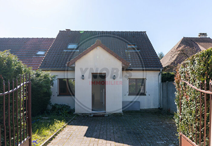 Maison à vendre - Les Mureaux, Stade - 6 pièces - 4 chambres