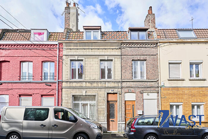 Maison à vendre - Lille, Saint-Maurice, Pellevoisin - 5 pièces - 4 chambres