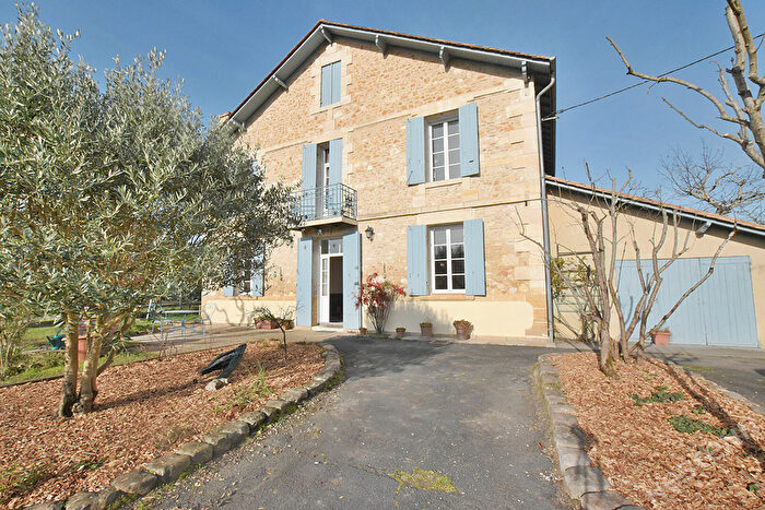 Maison à vendre - Bergerac, Centre-ville - 5 pièces - 4 chambres