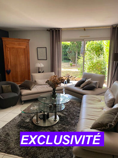 Maison à vendre - La Roche-sur-Yon, Le Bourg sous la Roche - 6 pièces - 3 chambres