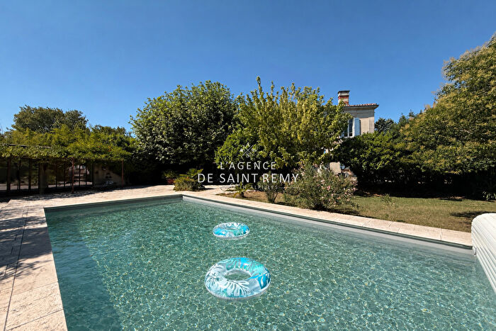 Cabannes : Maison 5 pièces à vendre