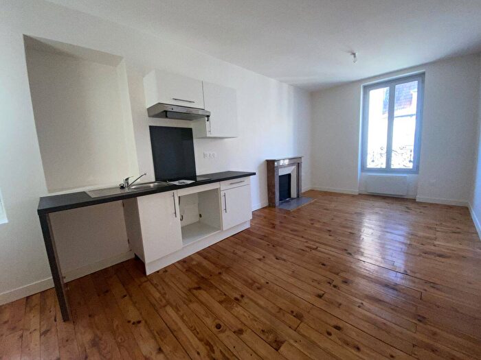 Aigueperse - Appartement 2 pièces à louer