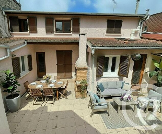 Maison à vendre - Nanterre, Centre-ville - 6 pièces - 4 chambres