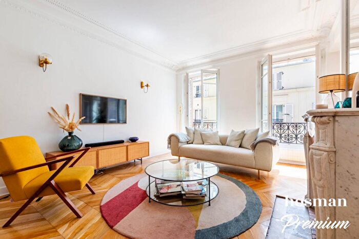 Paris 8ème, Mairie : Appartement 4 pièces à vendre