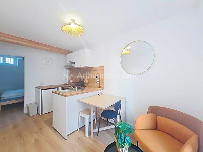 Appartement à louer - Clermont-Ferrand, Delille, Cathédrale, La Gare - 2 pièces - 1 chambre